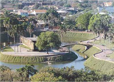 Parque El Arenal - Mural "La gesta del Oriente Boliviano"