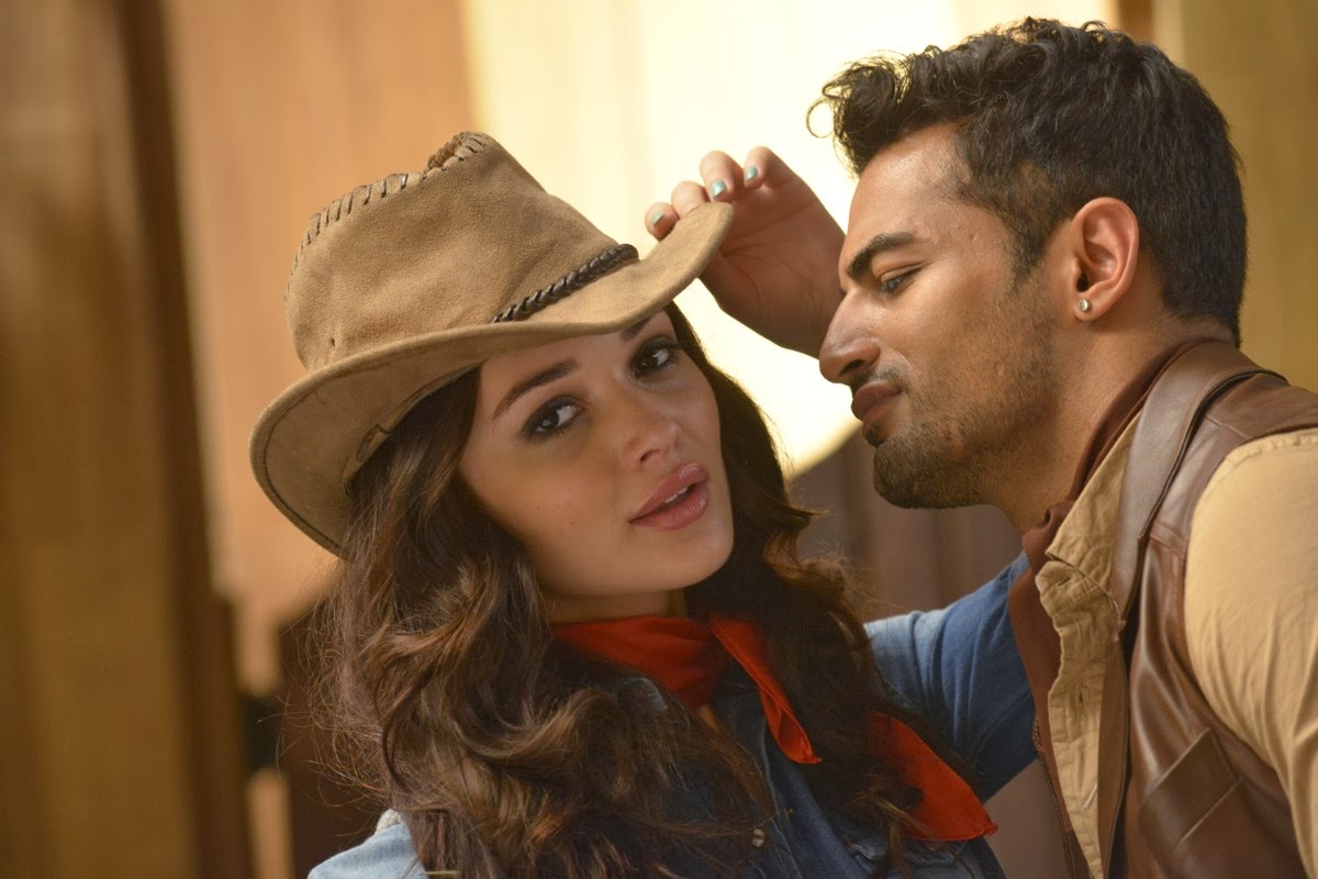 Indian Desi Actress Stills: Amy Jackson in I Movie Stills