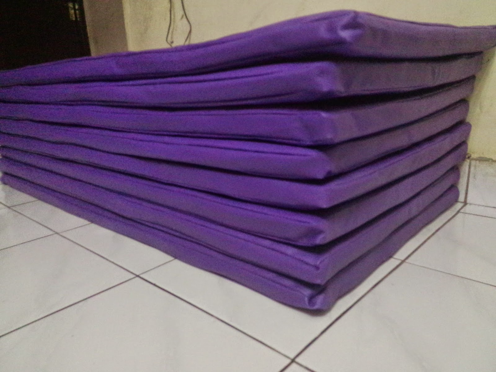 MATRAS OLAHRAGA: MATRAS OLAHRAGA : UNTUK YOGA, MATRAS GYMNASTIC, KARATE ...