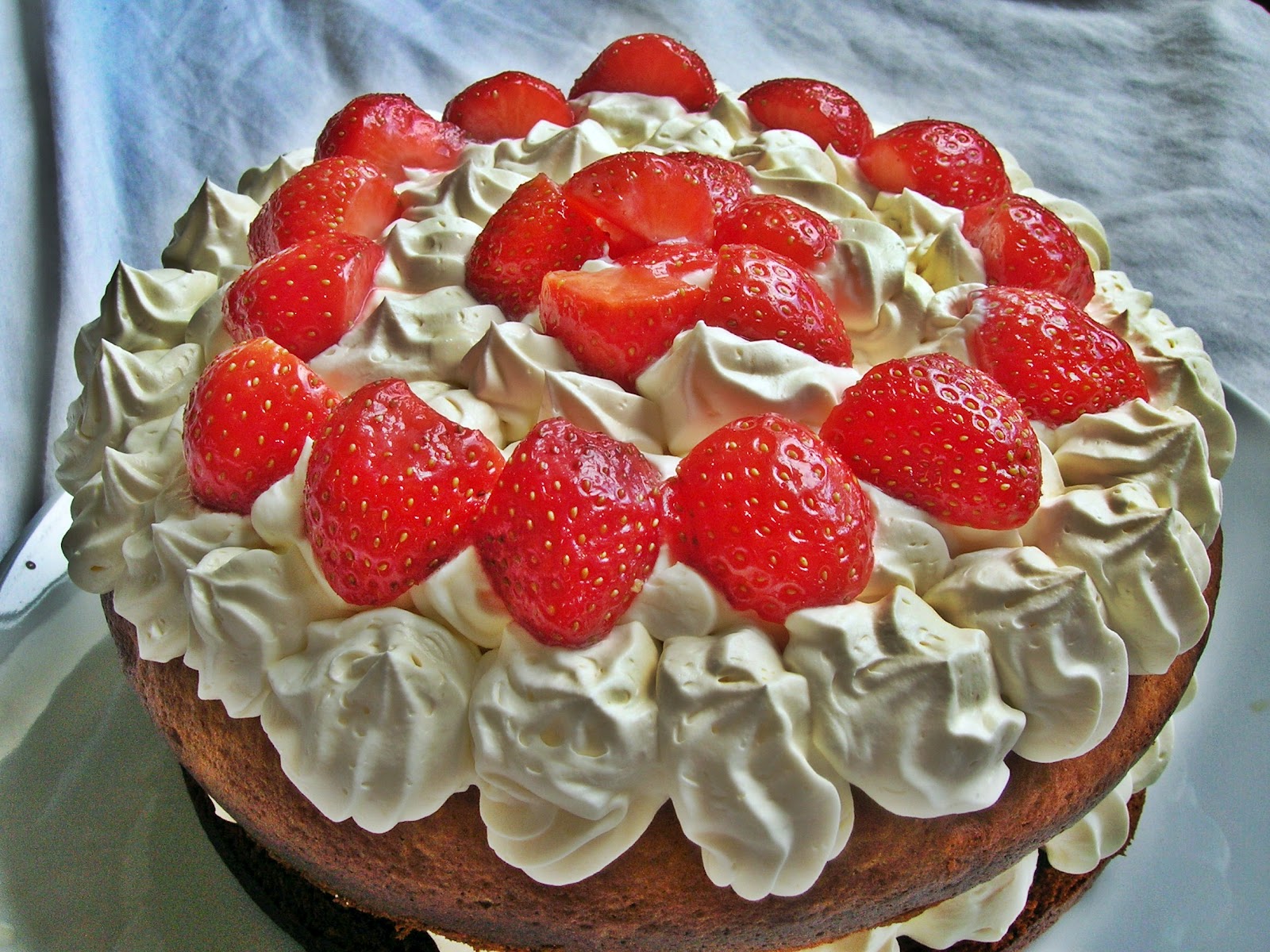 Cake Of The Week: Wimbledon Cake