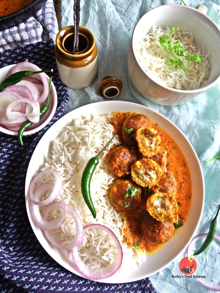 Rajasthani Govind Gatta Curry | Rajasthani Stuffed Gatta Curry ...