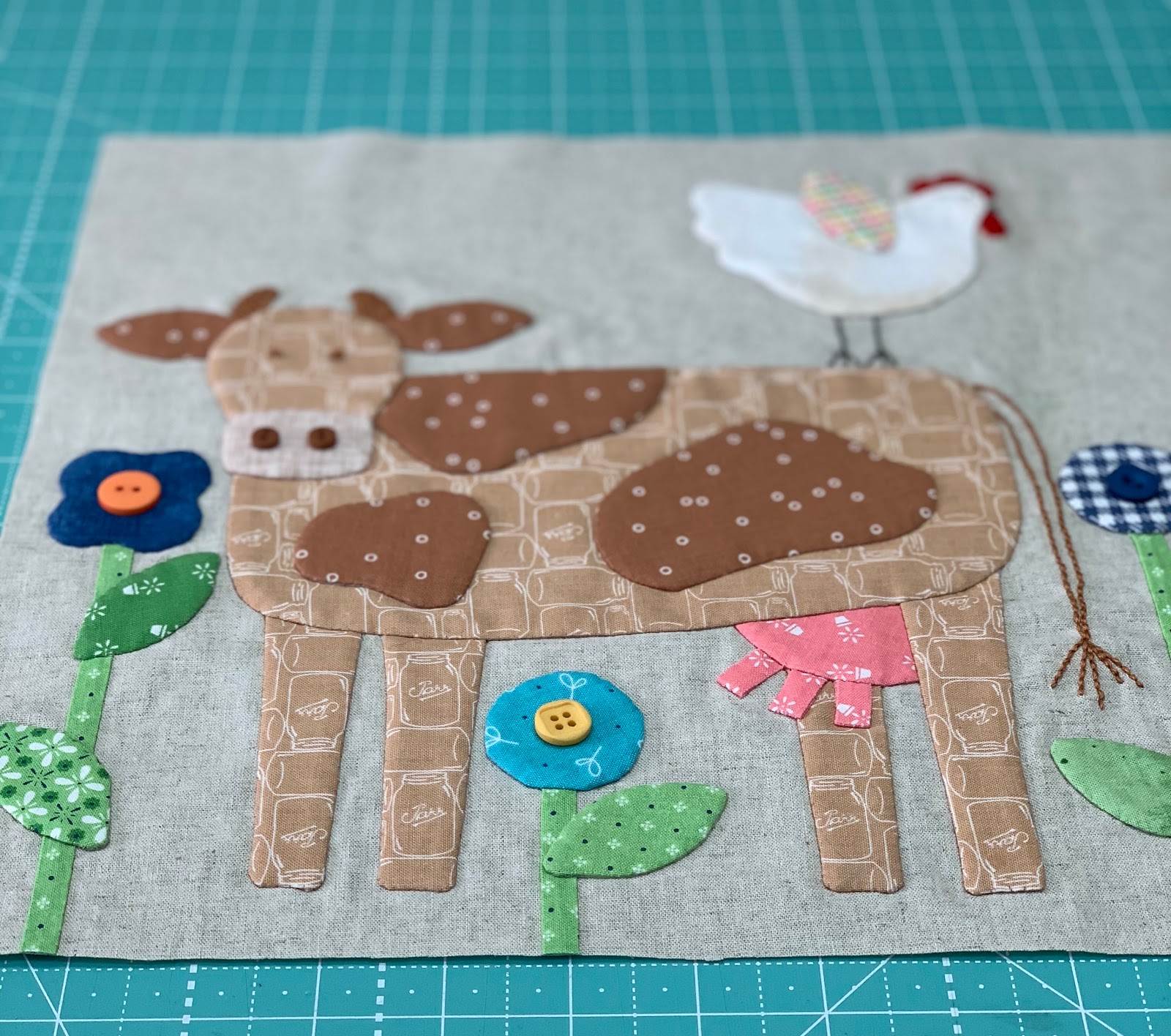 Bee In My Bonnet: Farm Sweet Farm Sew Along - Bee Prepared!!