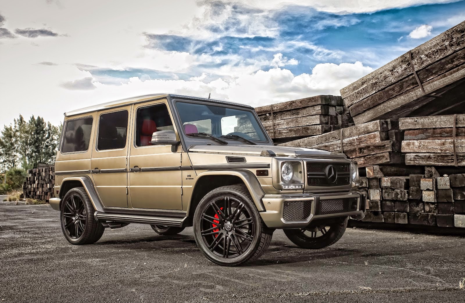 BENZTUNING: Mercedes-Benz G63 AMG on 22-inch XO Luxury Milan Wheels