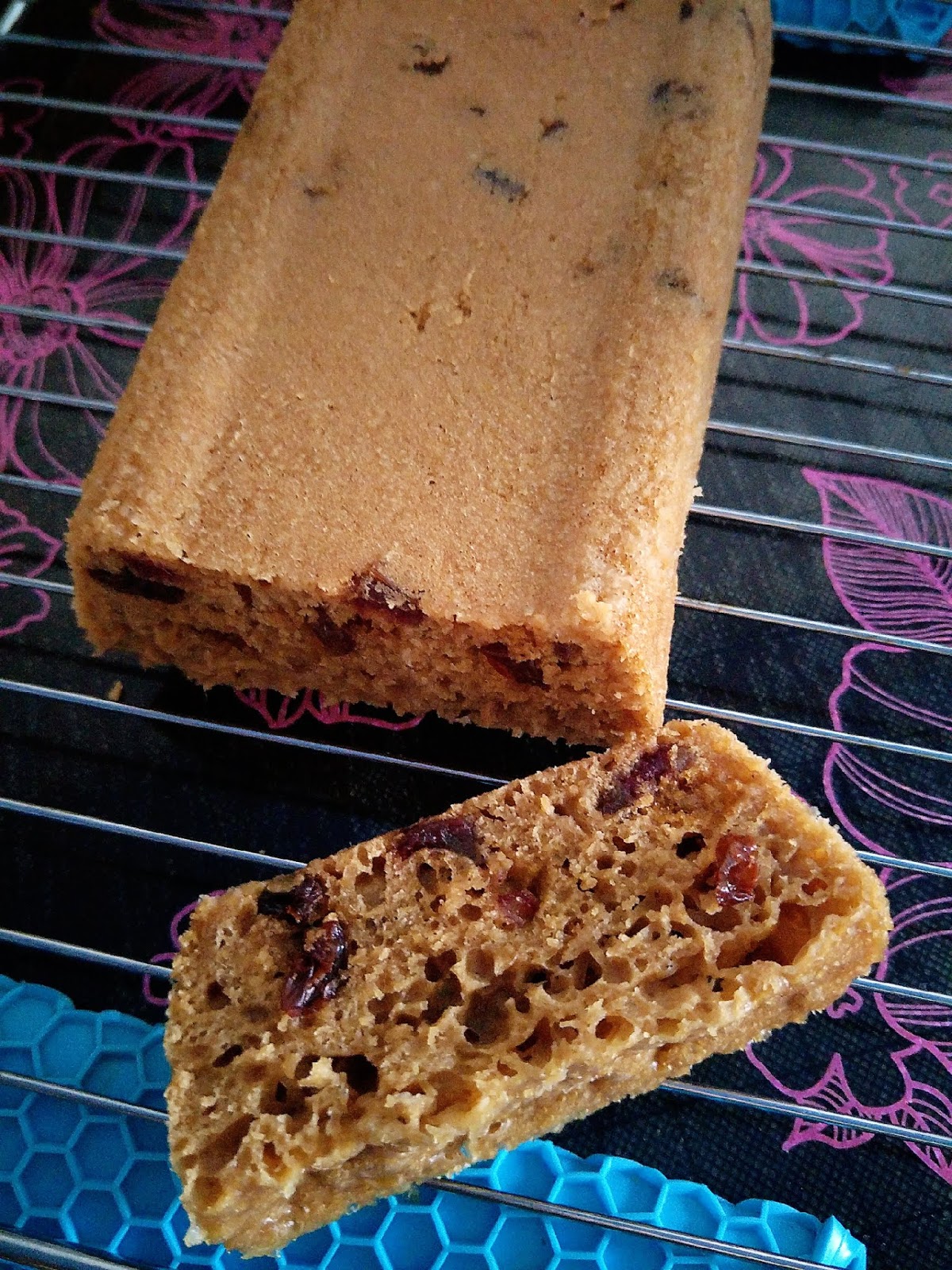 Mia Bakes: Brown Sugar Steamed Cake (Huat Kueh) ~ MollyMia