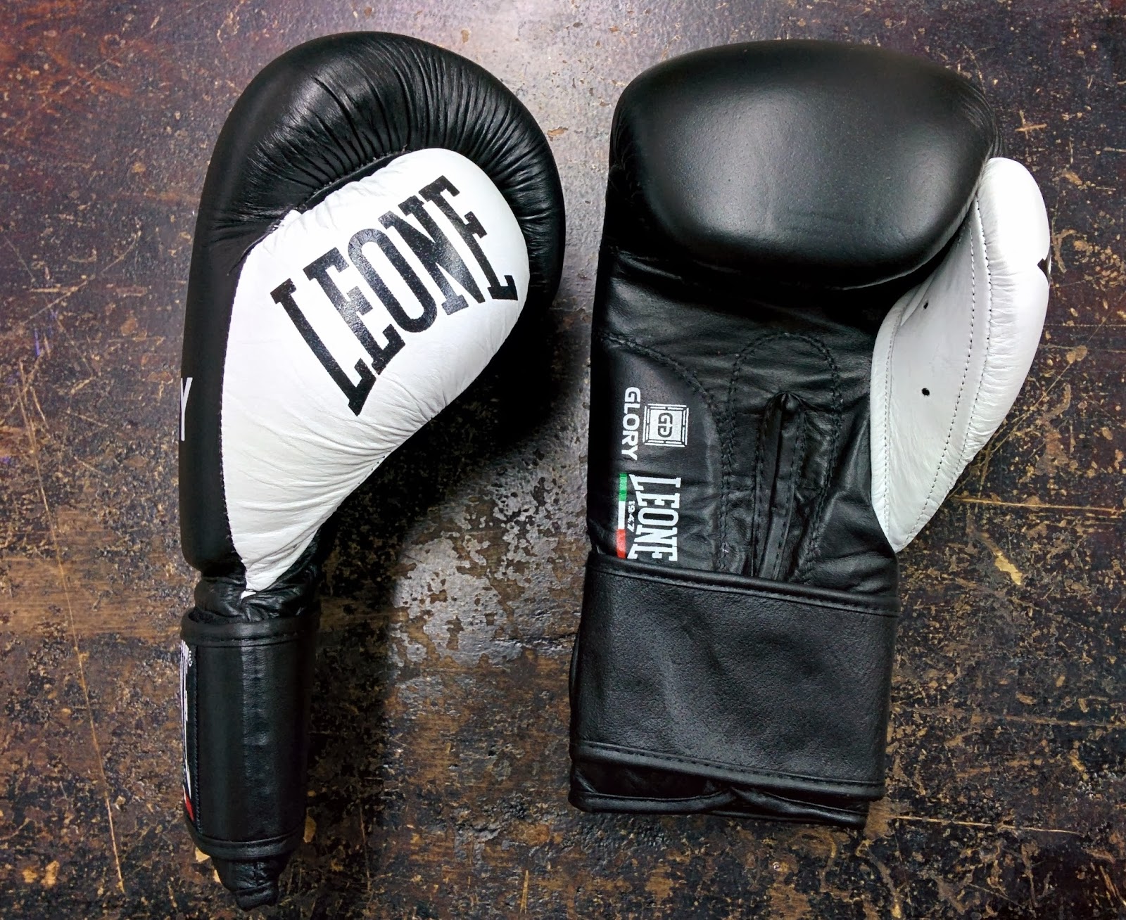 Boxeo y Honor: Guantes de boxeo Leone "Glory"