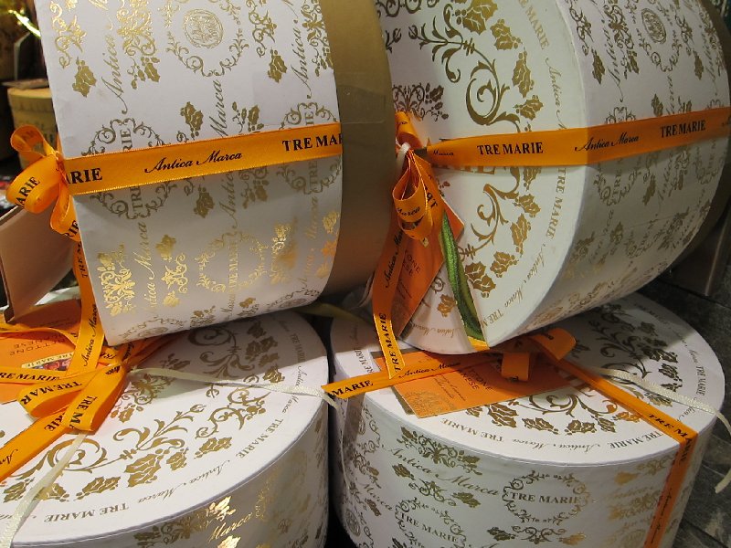 Christmas Panettone packages - Flavor of Italy (Wendy Holloway)