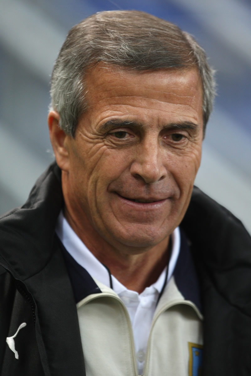 Tabárez dedicó decimoquinto título a quienes ganaron los otros 14