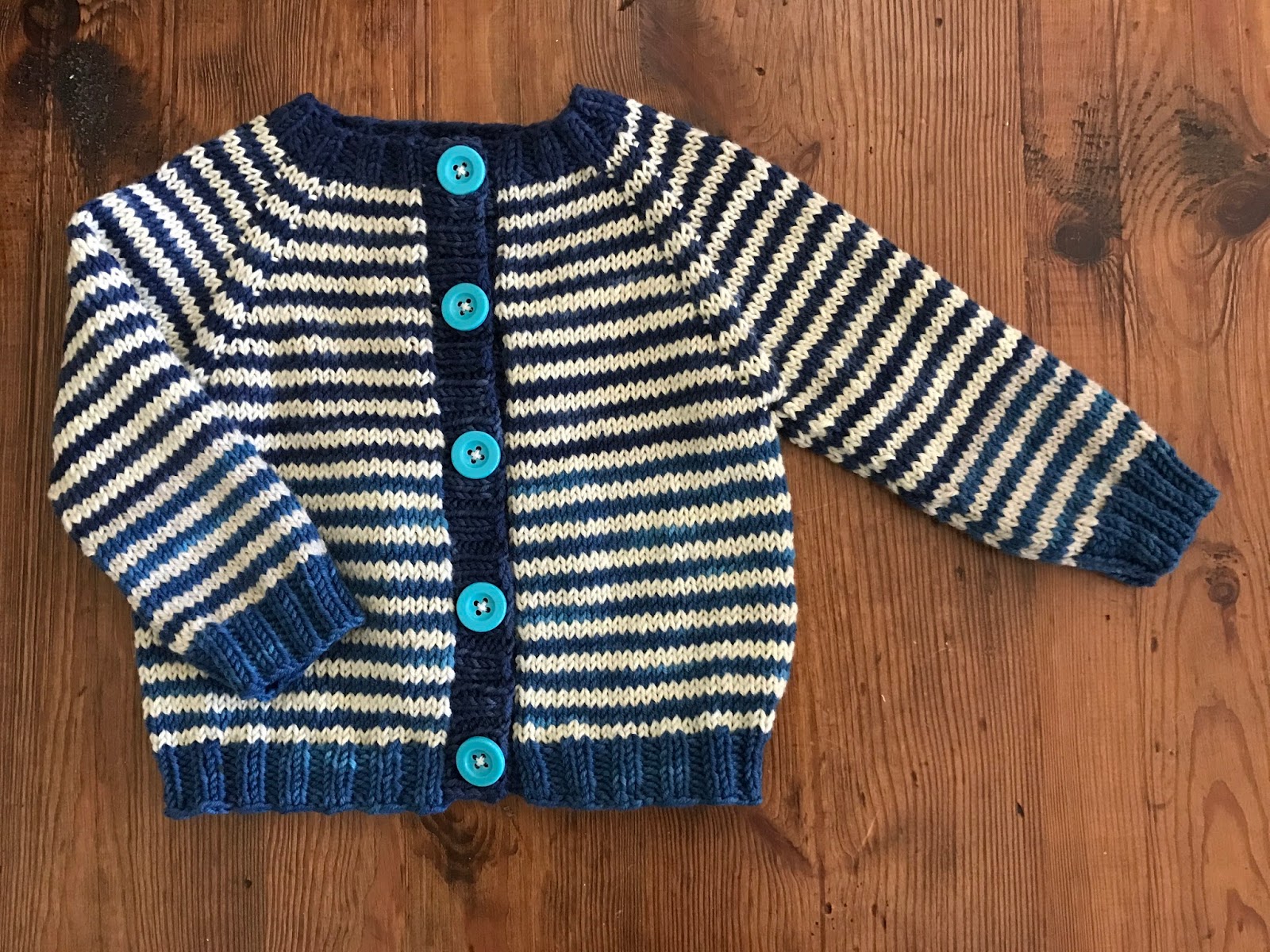 totally free/totally adorable baby cardigan - Knitionary