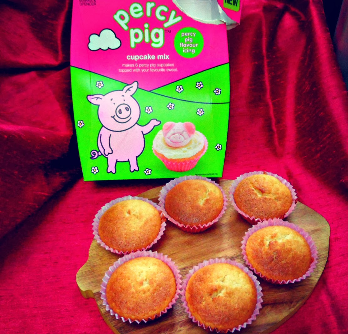 Chez Maximka: Percy Pig cupcake mix: not so pigalicious