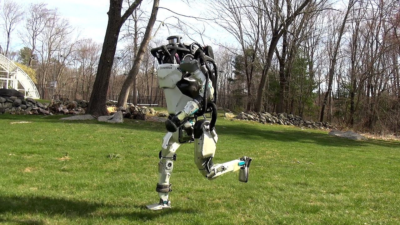 Boston Dynamics mostra robot Atlas a correr ao ar livre | Aberto até de ...