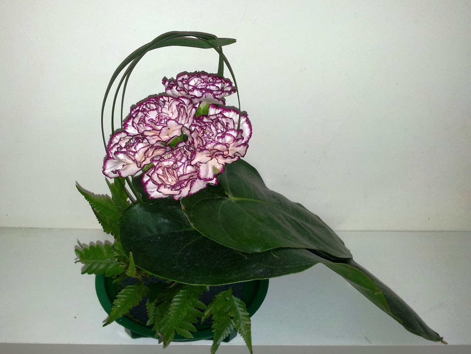 Singtatter's Corner: Fluttering Butterflies, Colourful Blooms, All Tatted