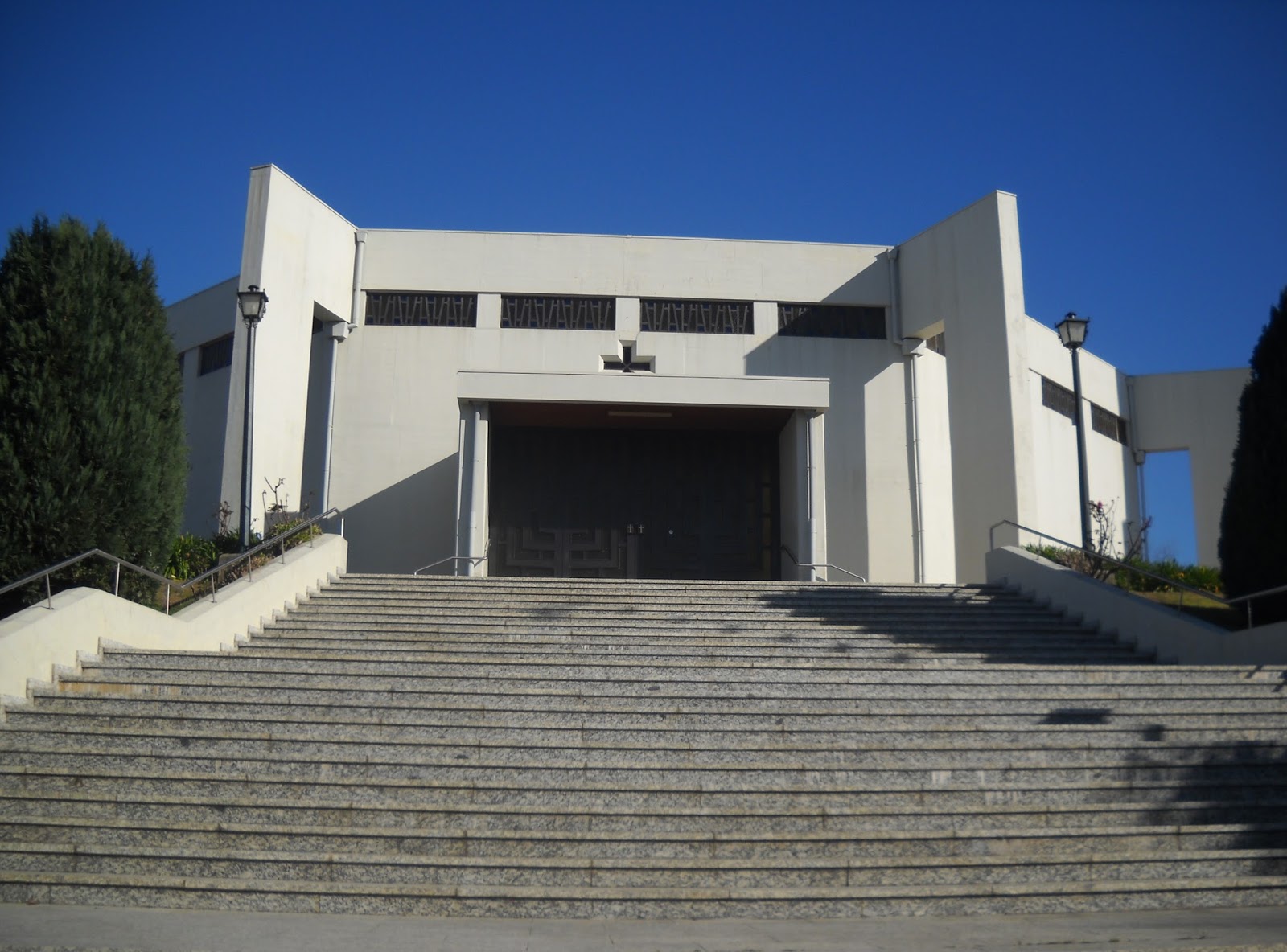 Viajar e descobrir: Portugal - Arcozelo - Igreja