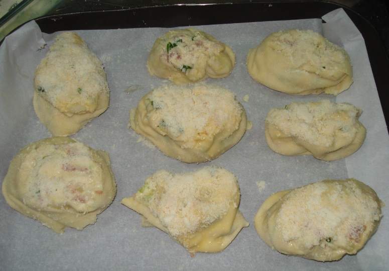 Ragusa turismo: Come preparare focaccia di ricotta e Teste di turco