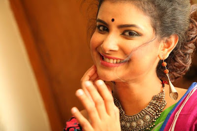 Sabnam Faria Bio & Latest Pics | Life in Bangladesh