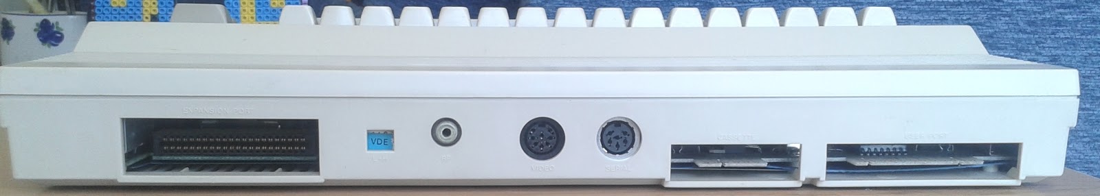 Retro Ordenadores Orty: Commodore 64C (1986) (placa base primer diseño)