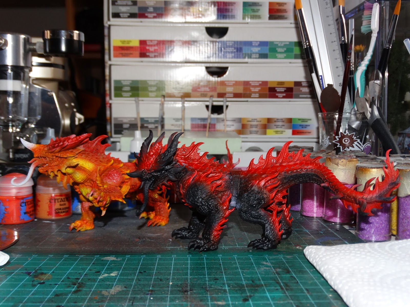 Making miniatures with Mario: Age of Sigmar : Fyreslayers Magmadroth's ...