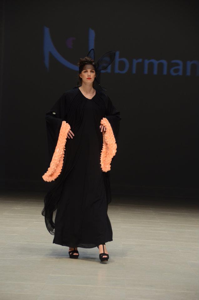 Tesettur Island: DUBAI FASHION WEEK 20-24 EKİM 2011, VOLUME 3...