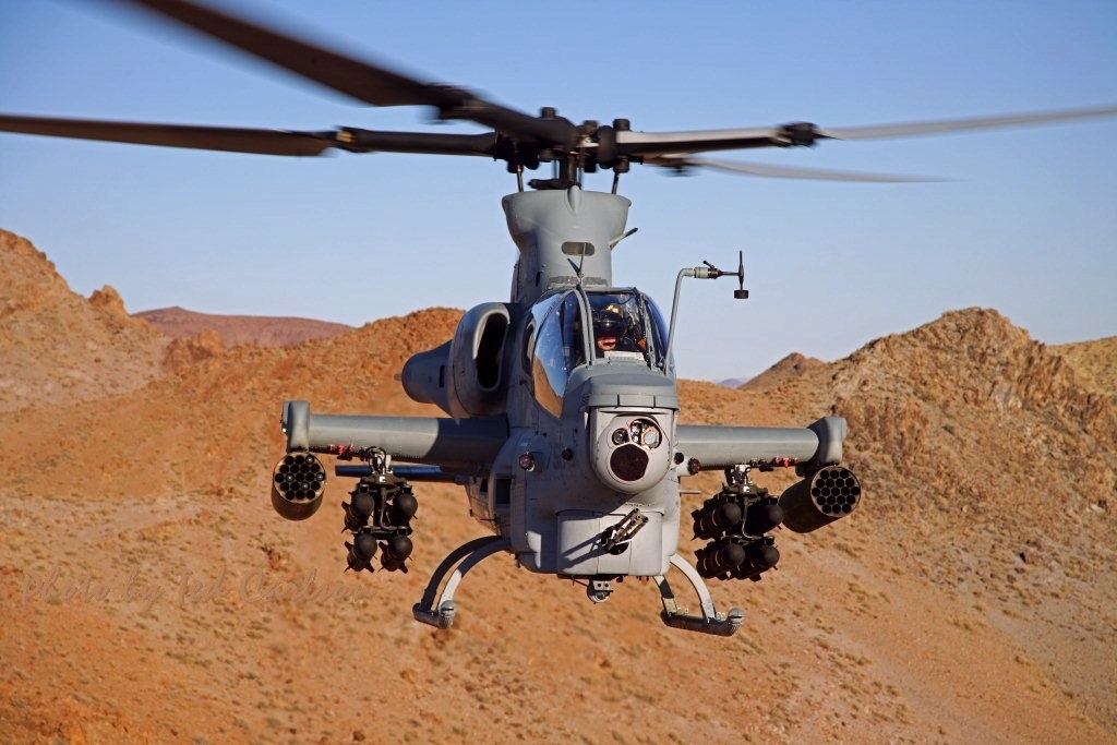 AH-1Z Viper US Marine Attack Helicopter |Military Attack Helicopter Photos