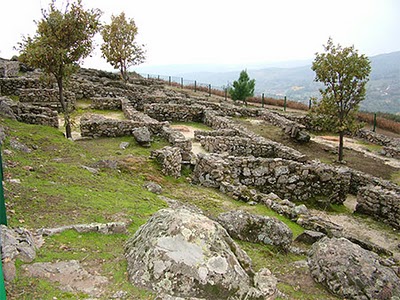 Europa: De Lisboa a Vladivostok: Castro del Raso (Candeleda)