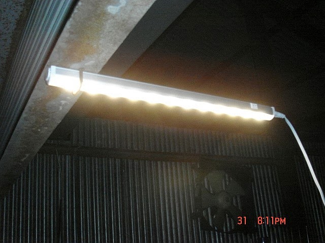 道なき道をゆく: LED light 100V 6.5W