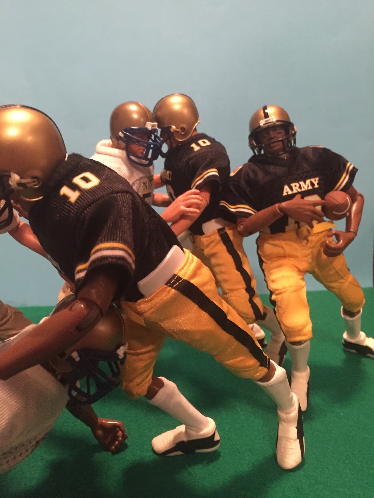 G.I. Jigsaw: GI Joe Army Navy Football Players
