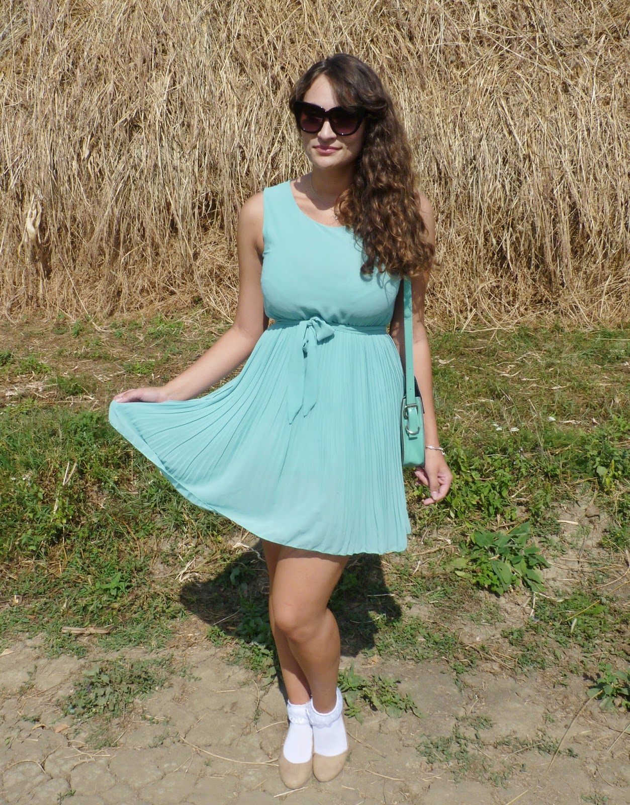 The modern Dorothy Gale | Color Me RED by Roxana Ifrim | Fashion and ...