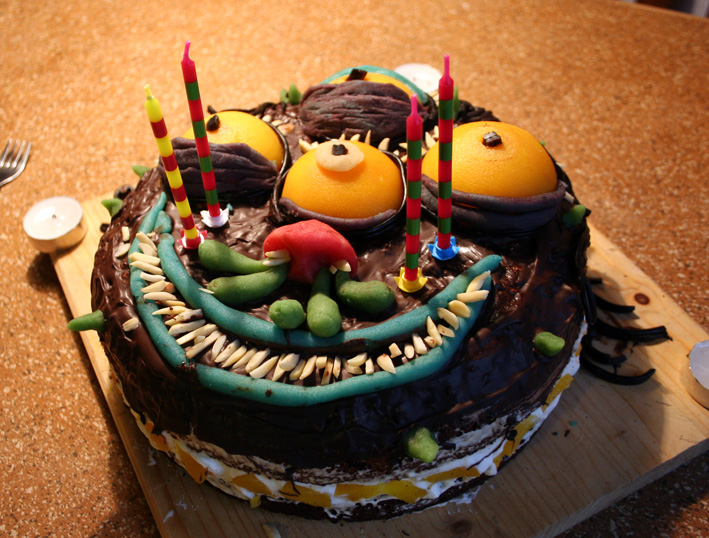 zyklopik: Rocco's Birthday Cake