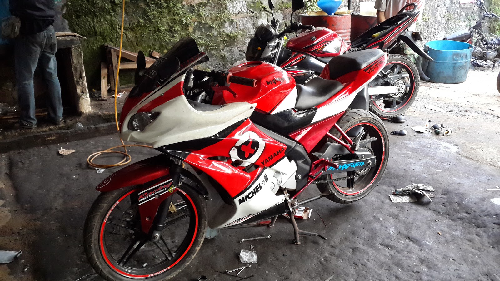 BARELANG MOTOR ( Bengkel variasi motor dan modifikasi): Februari 2015