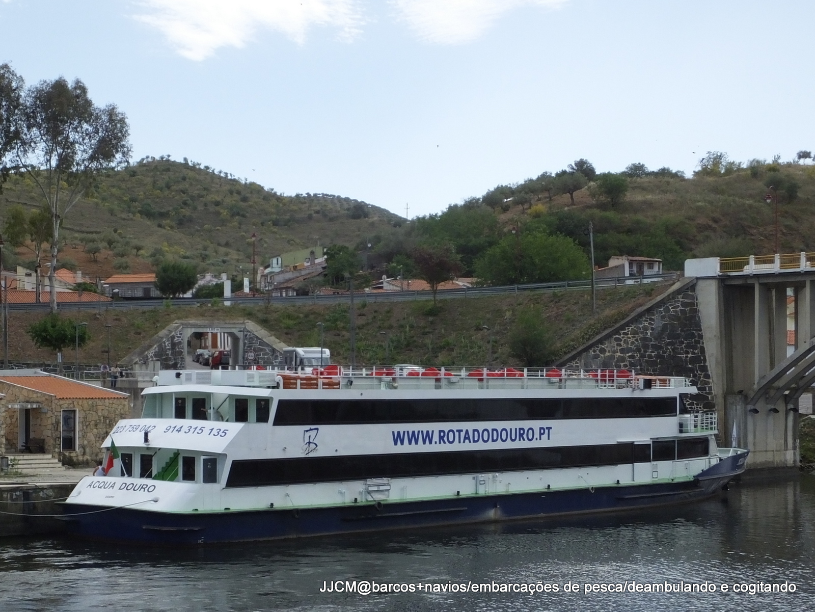 BARCOS+NAVIOS: UM PASSEIO NO RIO DOURO - ACQUA DOURO
