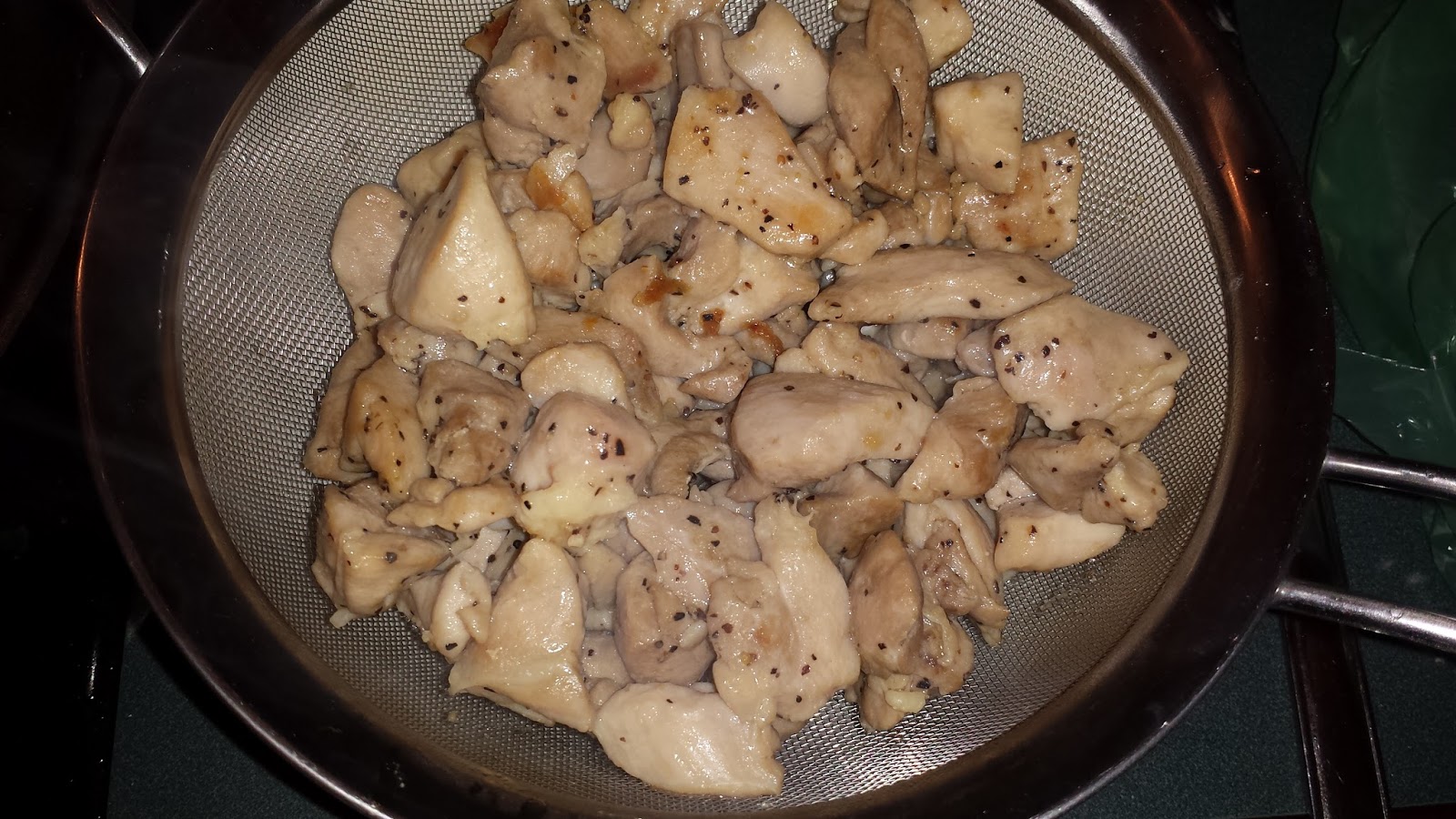 Cuisine de Michelle: Chicken Friand (Tourte au poulet et champignons)