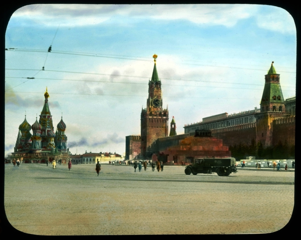 Amazing Color Photographs of Moscow in the 1930s ~ Vintage Everyday