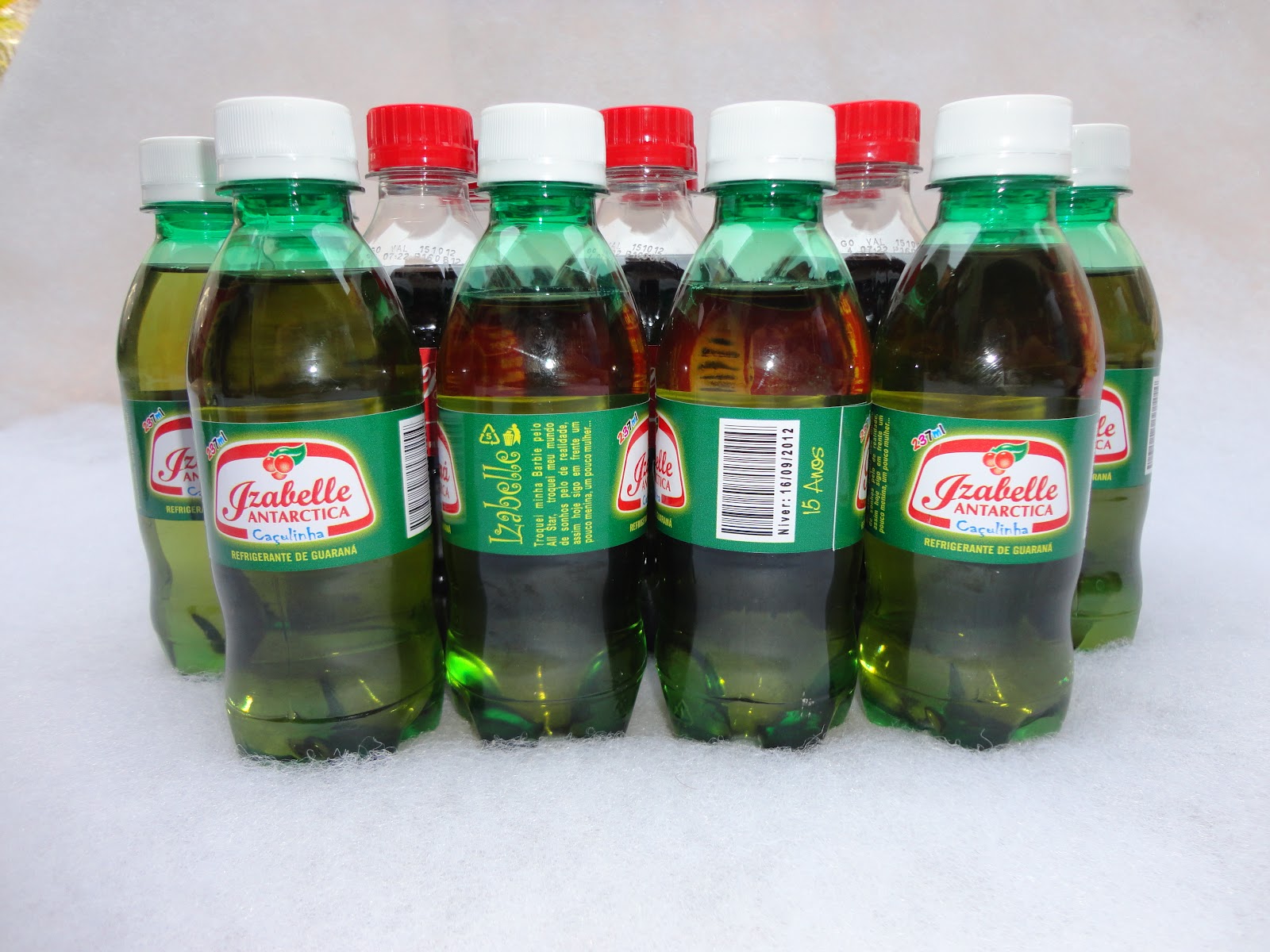 Belíssima Artes e Criações: Garrafinhas de Refrigerante personalizadas