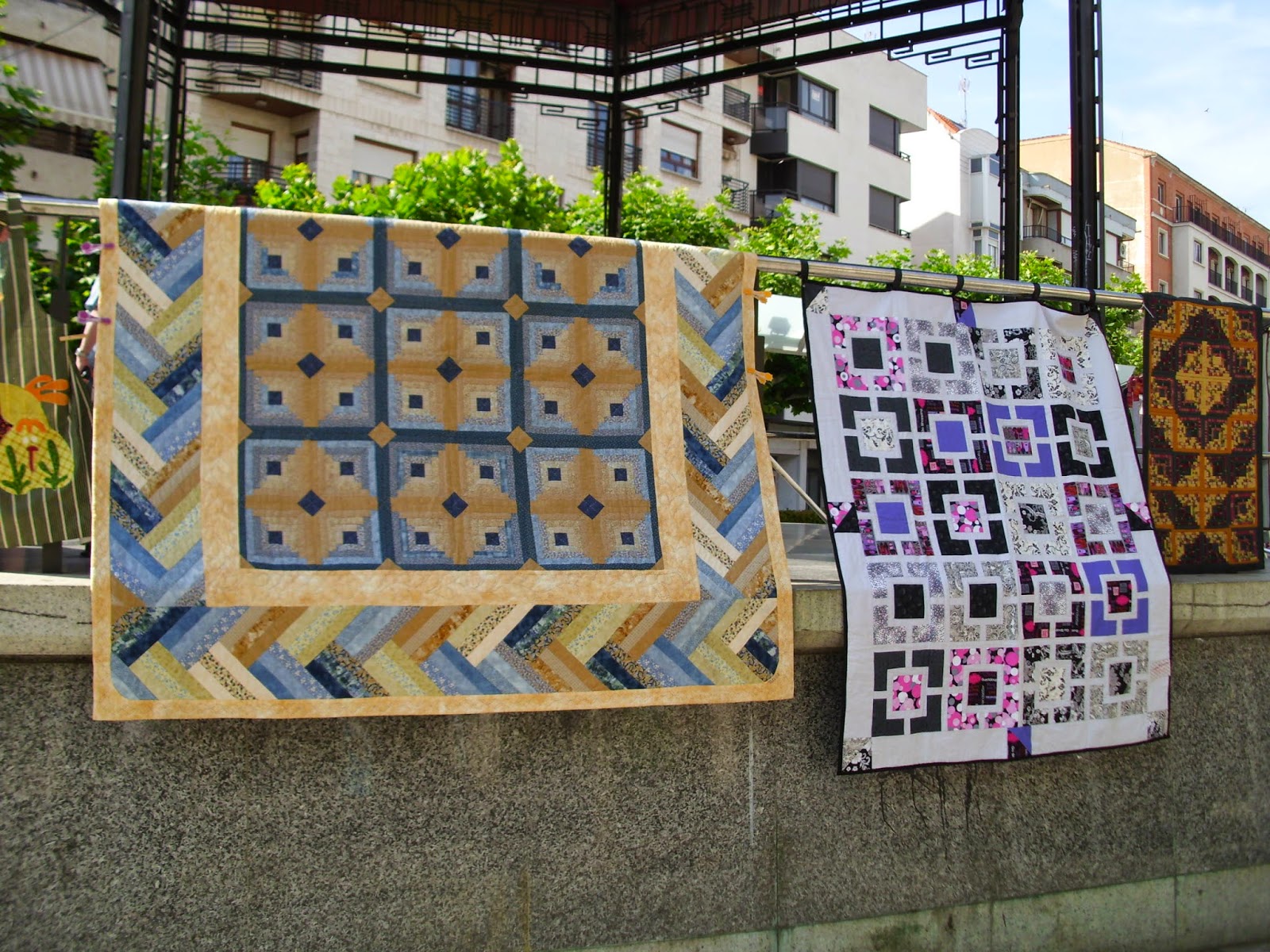 Manualidades y Labores Amalia: Día Internacional del Patchwork. Paseo Mercadal. Calahorra (La Rioja)