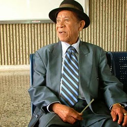 NOTICIAS Y EFEMERIDES MUSICALES Y DEL CINE: LUIS KALAFF, UN 12 DE ...