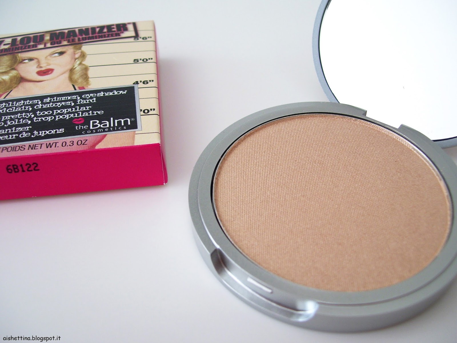 REVIEW: the Balm Mary-Lou Manizer highlighter - Aishettina