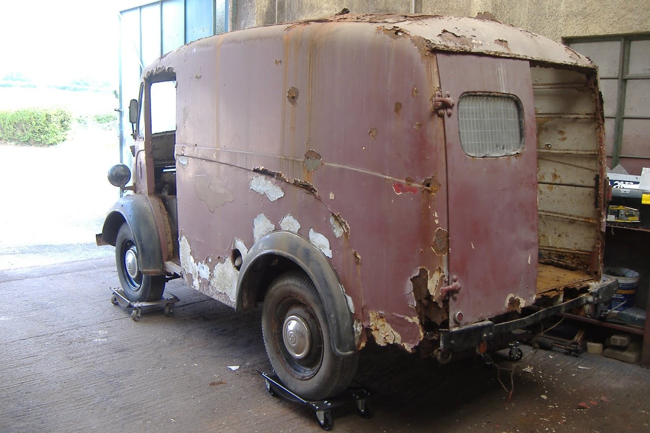 -=-Morris J Type Vans-=- : So your looking for a side valve J van engine.