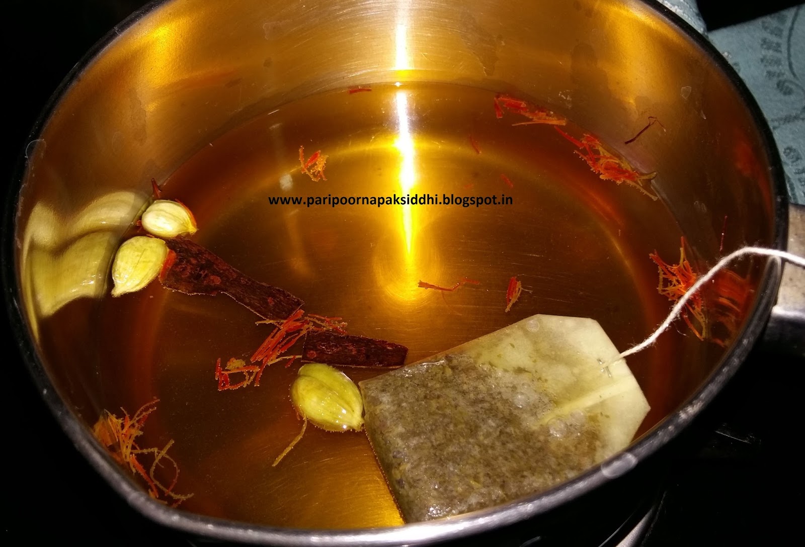 Paripoorna Paksiddhi : KAHWA / KAHWAH / KASHMIRI TEA