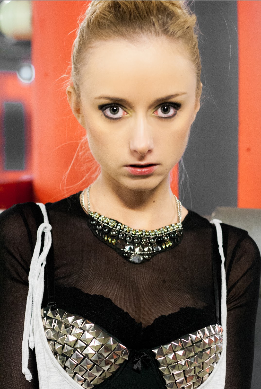 bienvenue dans ma realite - part two: Angelina P.