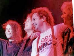 NOTICIAS Y EFEMERIDES MUSICALES Y DEL CINE: HUMBLE PIE, UN 04 DE ...