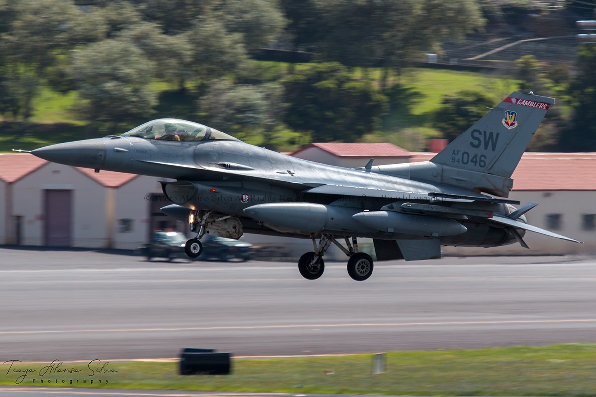 Aircraft Spotting: Lockheed Martin F-16CM-50-CF