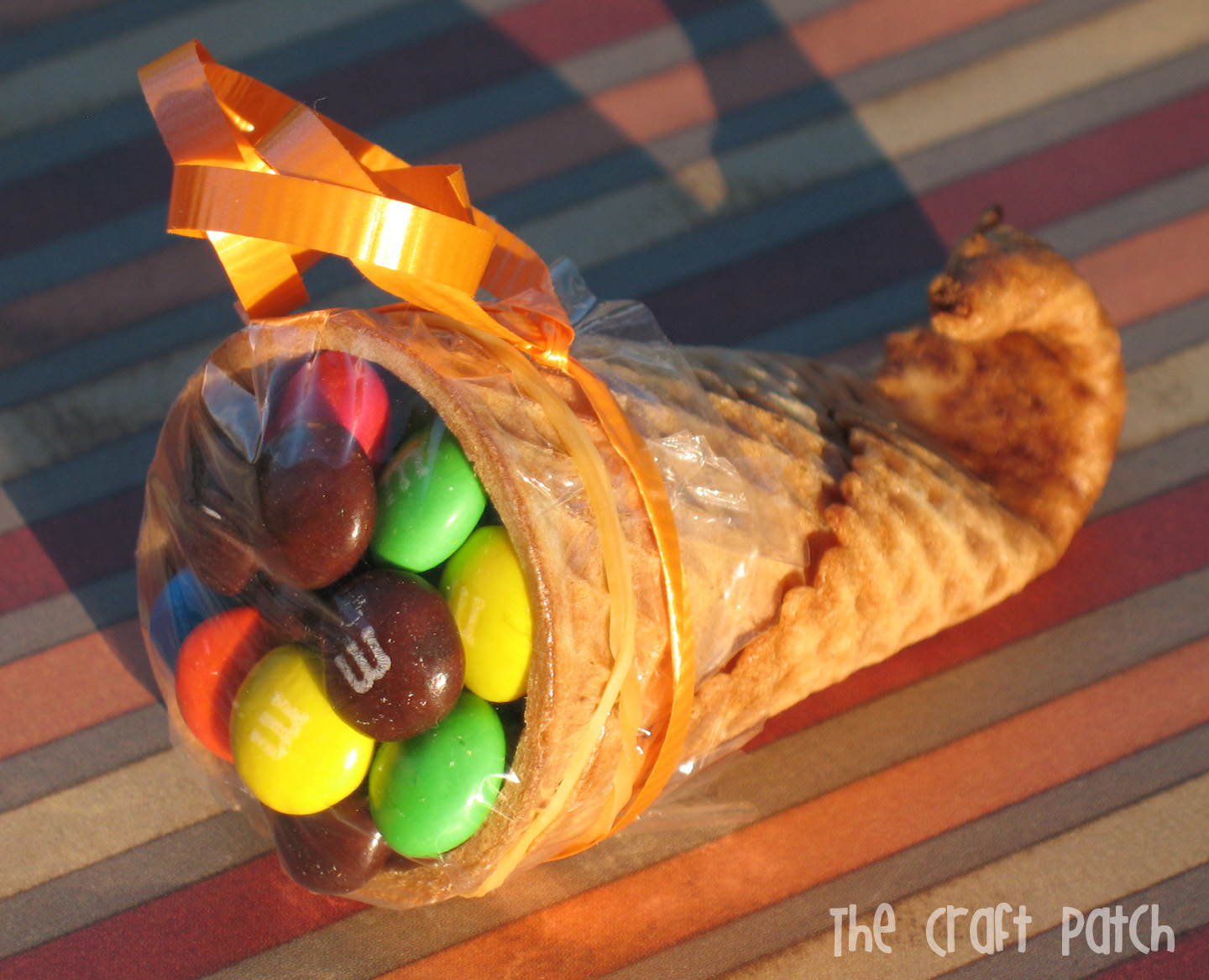 The Craft Patch: Thanksgiving Desserts: Sugar Cone Cornucopia