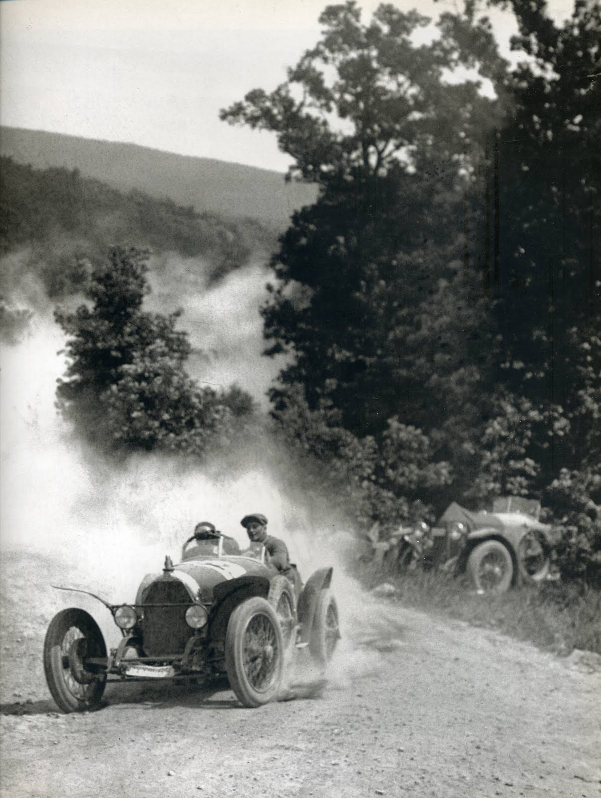 Tubby and company | Photo by Martin Munkacsi