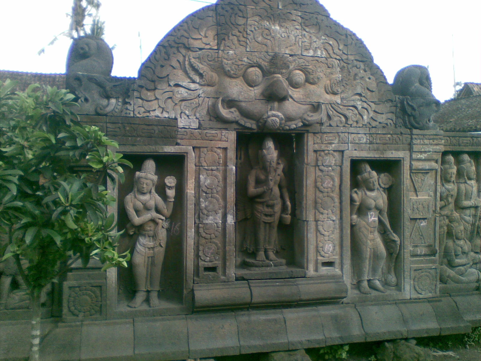 Sanggar Seni Patung: Katalog Product