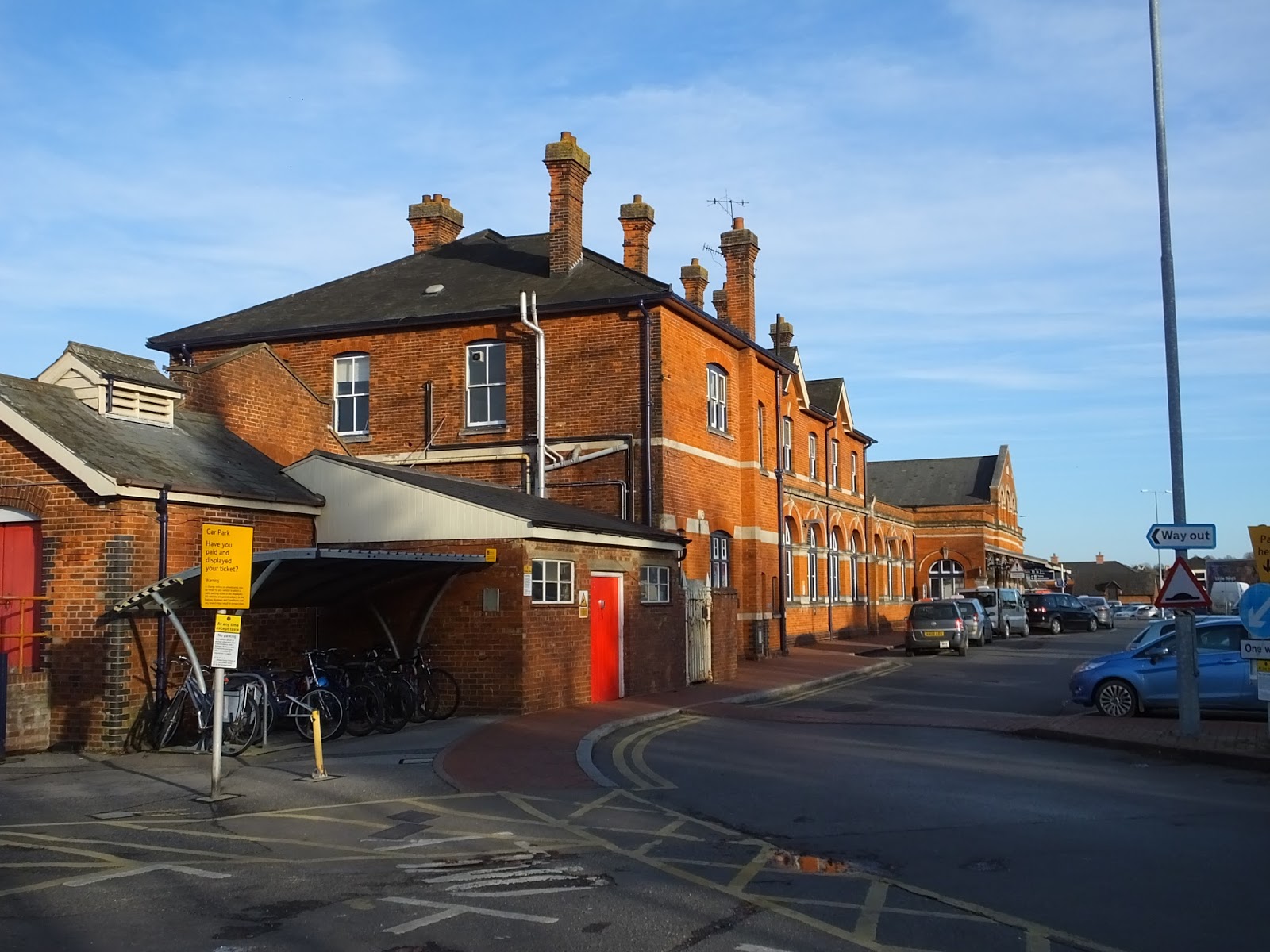 Railfile - Salisbury Station: November 2015
