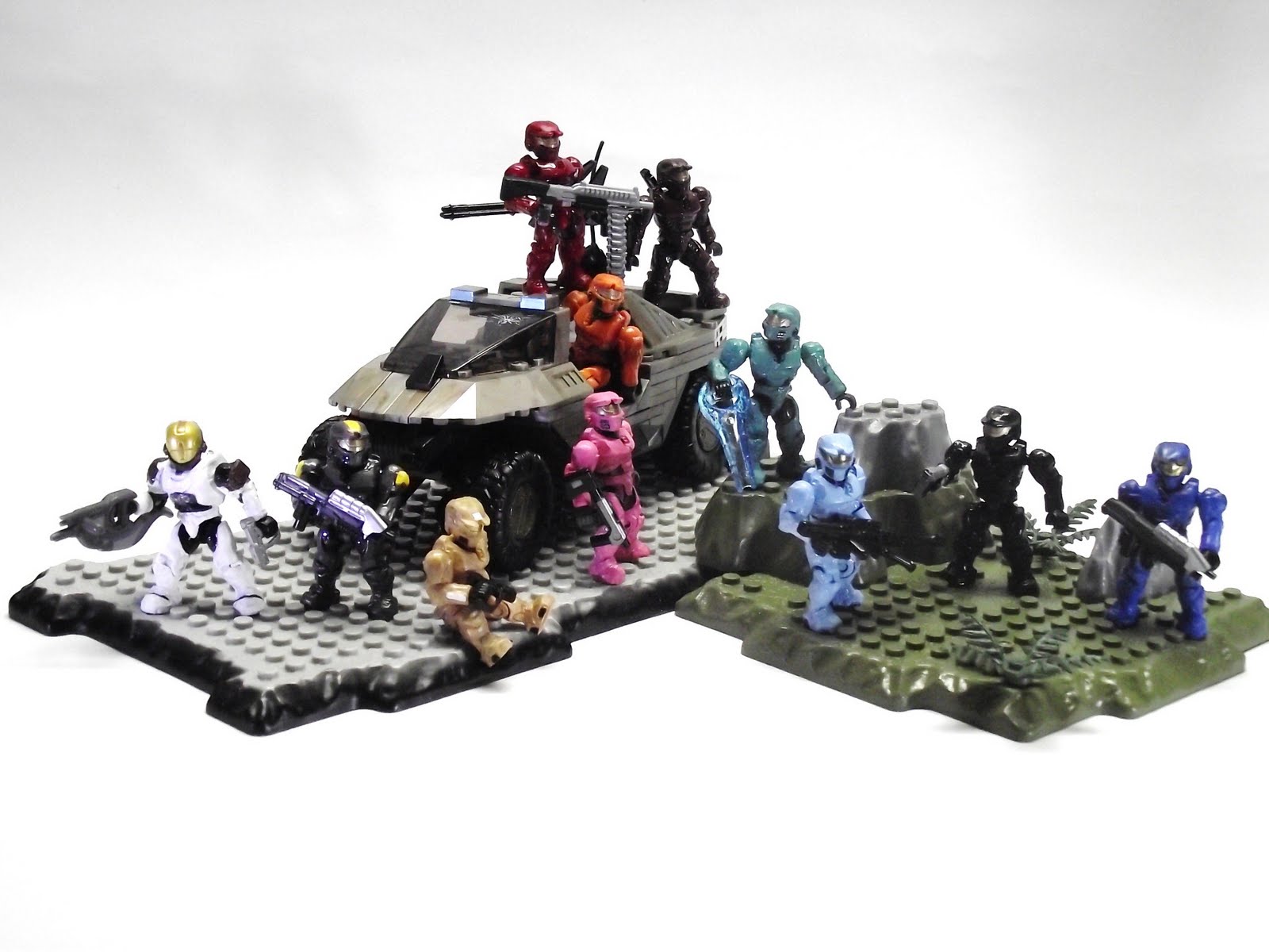 The Practices and Pastimes of a Trivial Man: Mega Bloks Red vs. Blue!