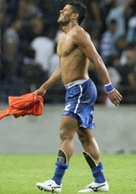 The Hulk...soccer player is PHINE! | Hombres guapos, Hombres, Futbolero