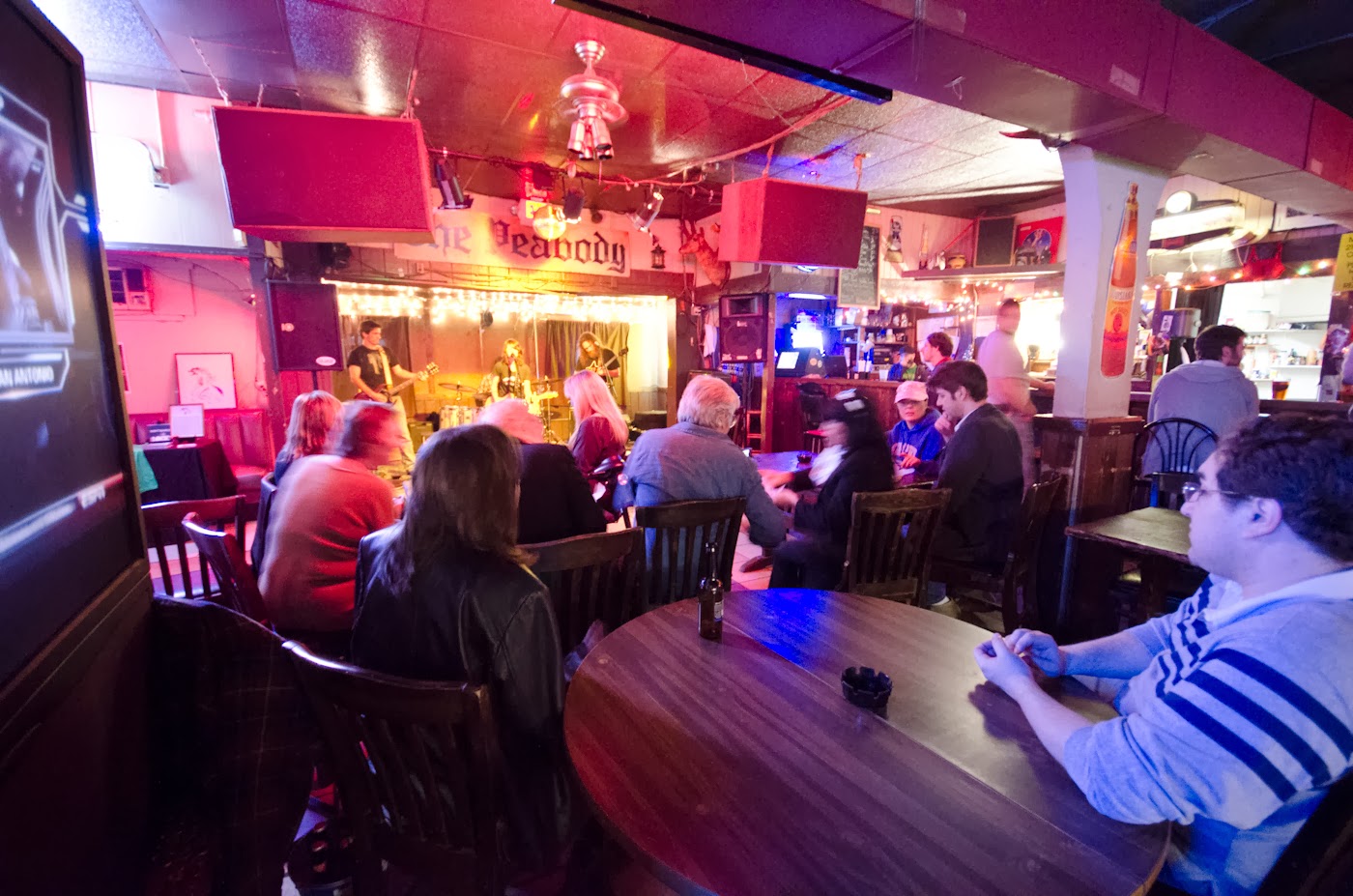 The Memphis Mojo Chronicles: Backbeat Dive Bar Crawl: Our Favorite ...