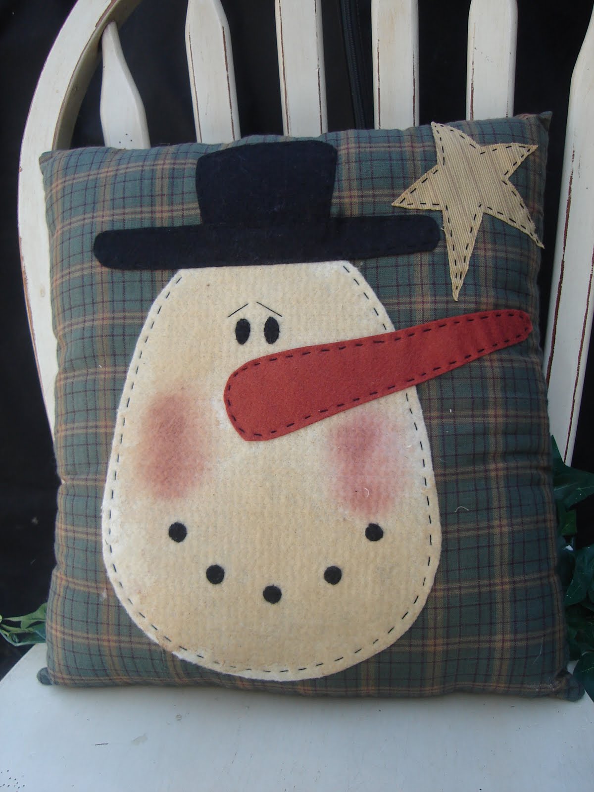 The Olde Country Cupboard: Just checking in