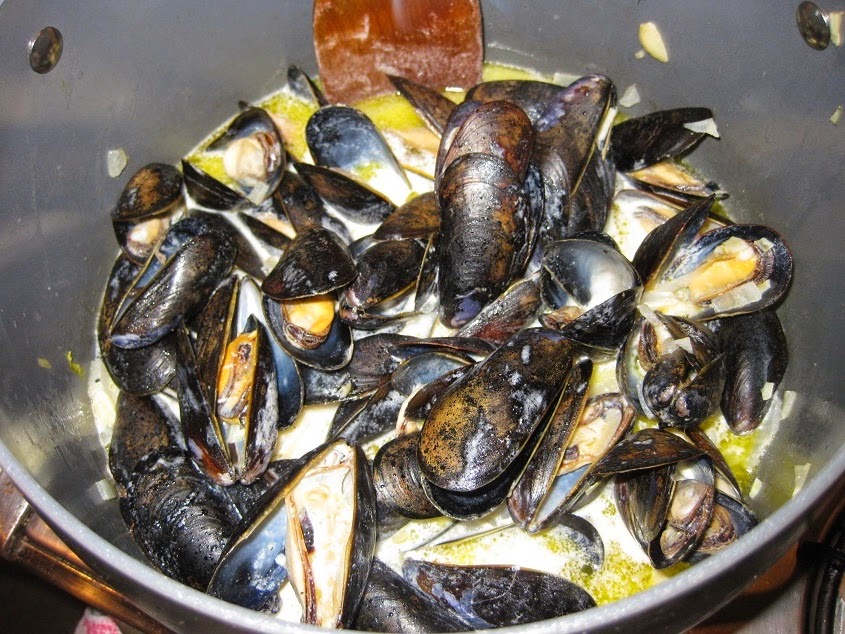 Moules (French Mussels) By Chad | Our RV Life