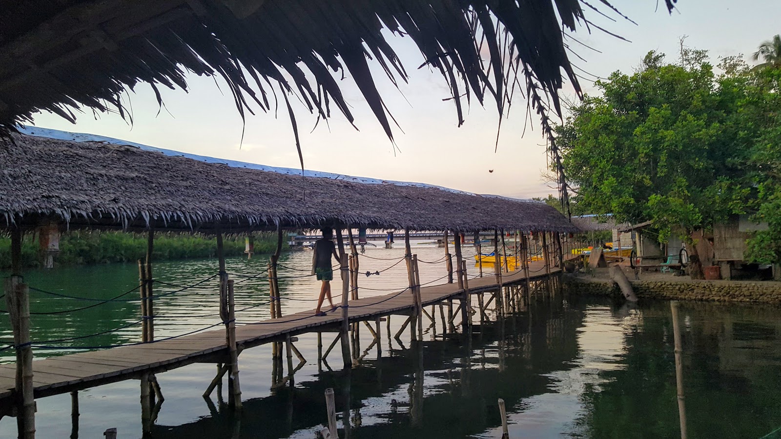 iStar-Tariray: Sungayan Grille & Balingasay River